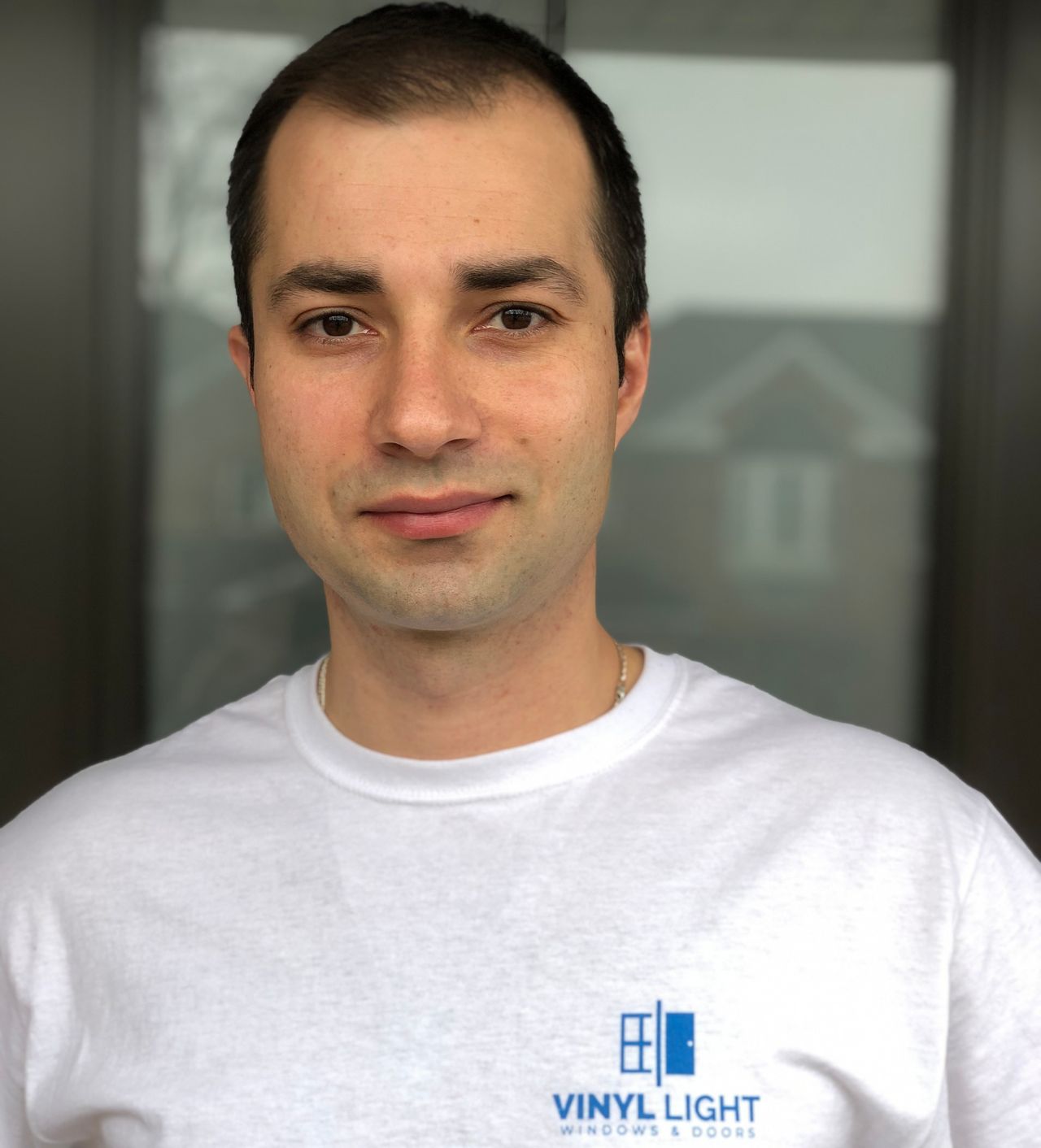 How to Install Vinyl Windows With and Without Flange